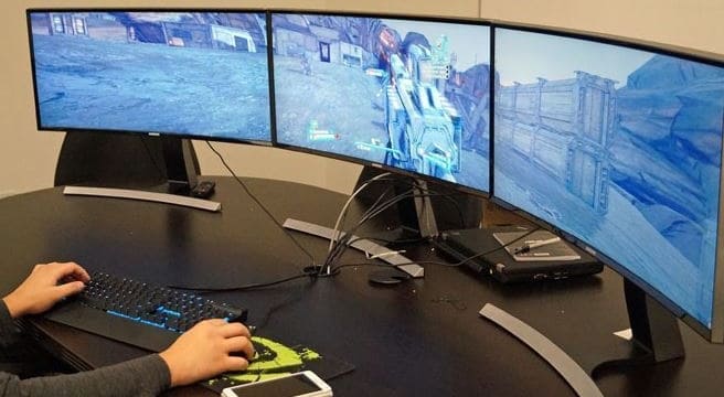 Curved vs. Flat Monitors: Things to Know Before Buying a Monitor