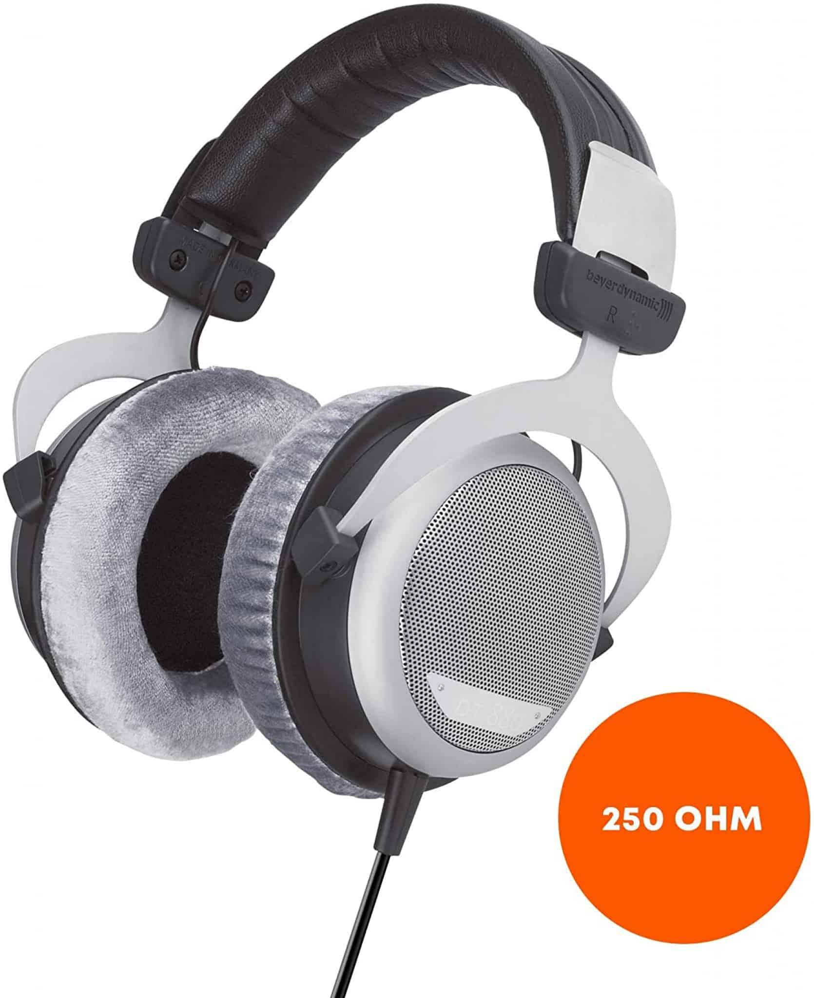 6 Best Gaming Headsets for Big Heads 2024 - GPCD