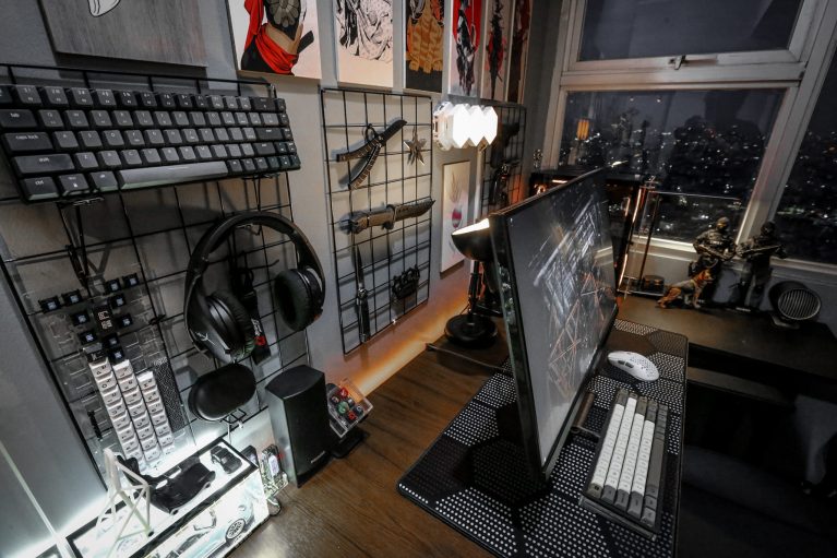 Gaming Desk Setup Ideas That You’d Surely Love - GPCD